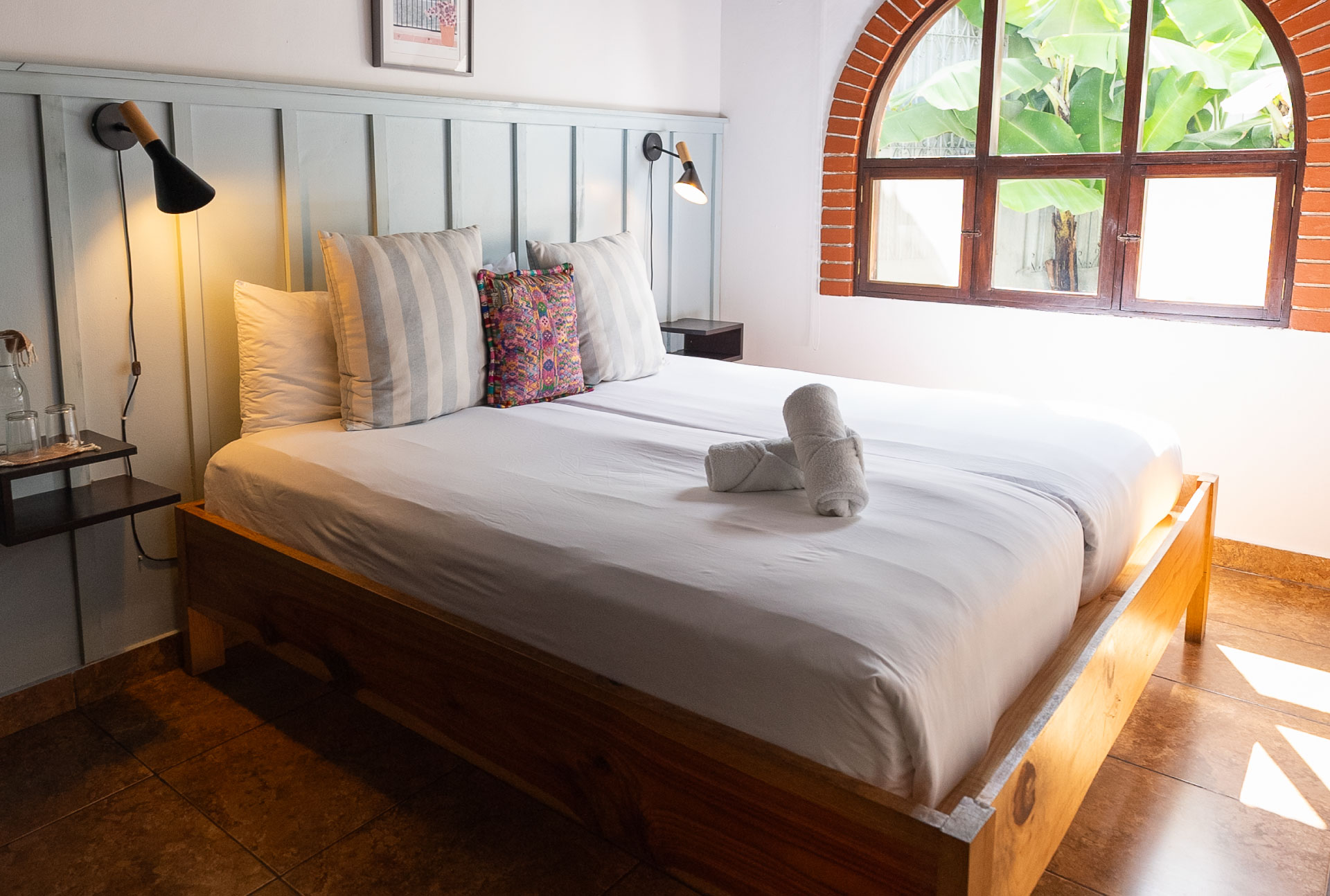 Private Rooms - Maya Papaya